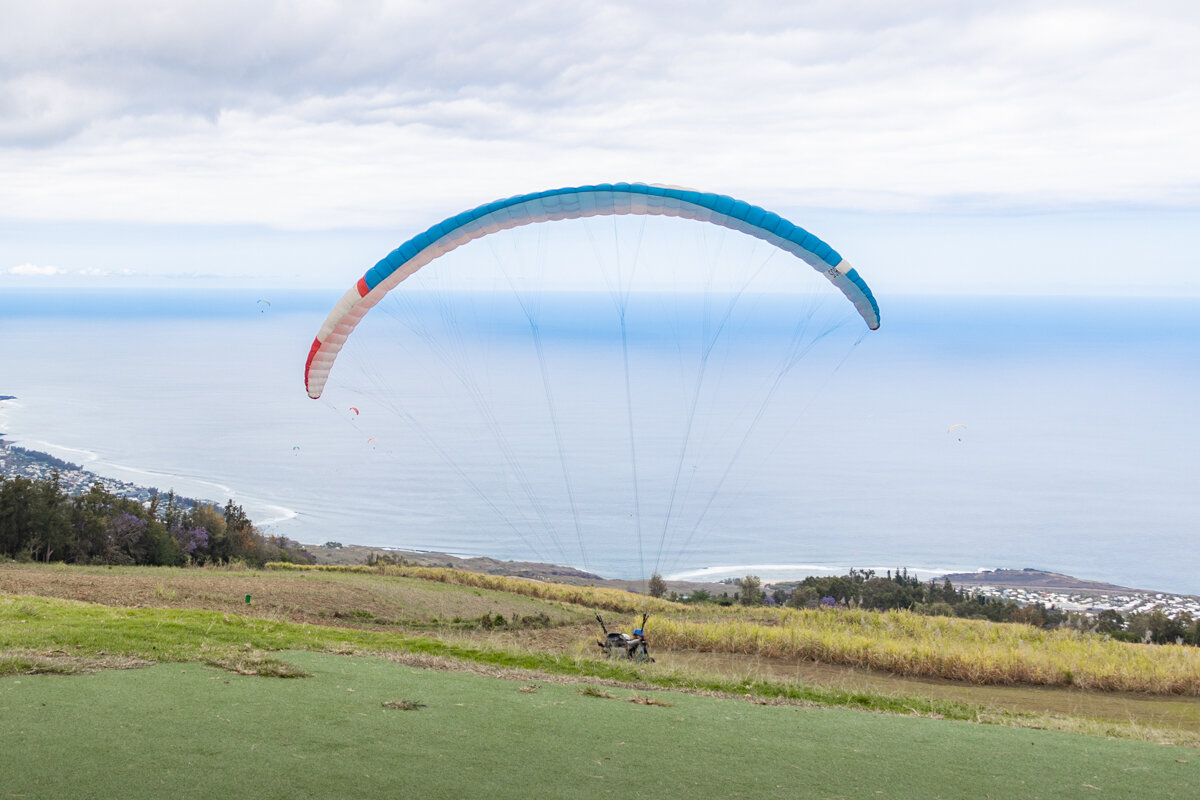 Parapente à La Réunion : prix, infos & en quoi cela consiste